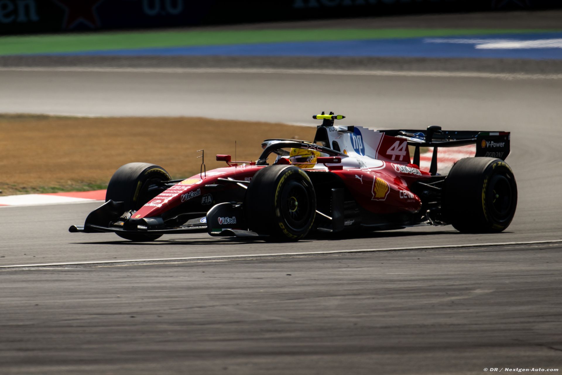 Ferrari accélère son développement pour combler l'écart avec Mercedes
