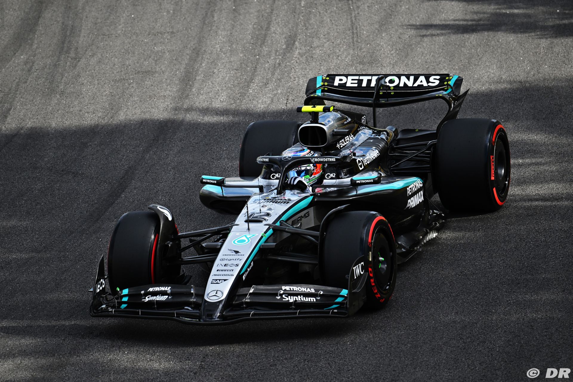 Mercedes F1 a 'résisté à la tentation' d'amener des évolutions en fin ...
