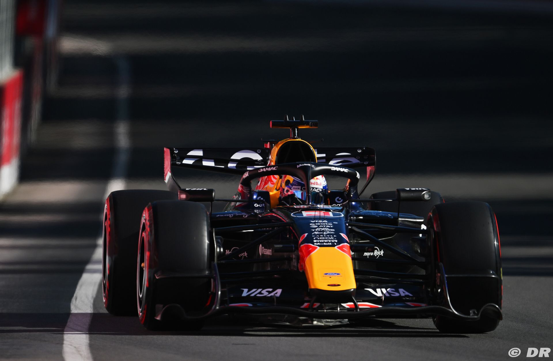 Verstappen 'deliberately let Red Bull hit the wall'