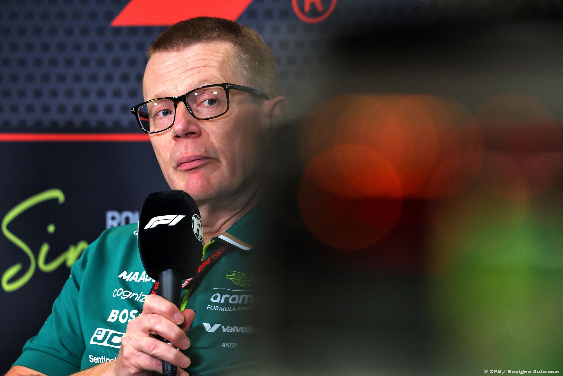 Horner 'appelle pratiquement toutes les équipes de F1' en ce moment